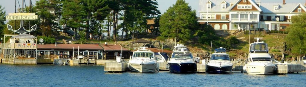 The Pointe Bar & Grill | Bonnie Castle Resort & Marina | Alexandria Bay